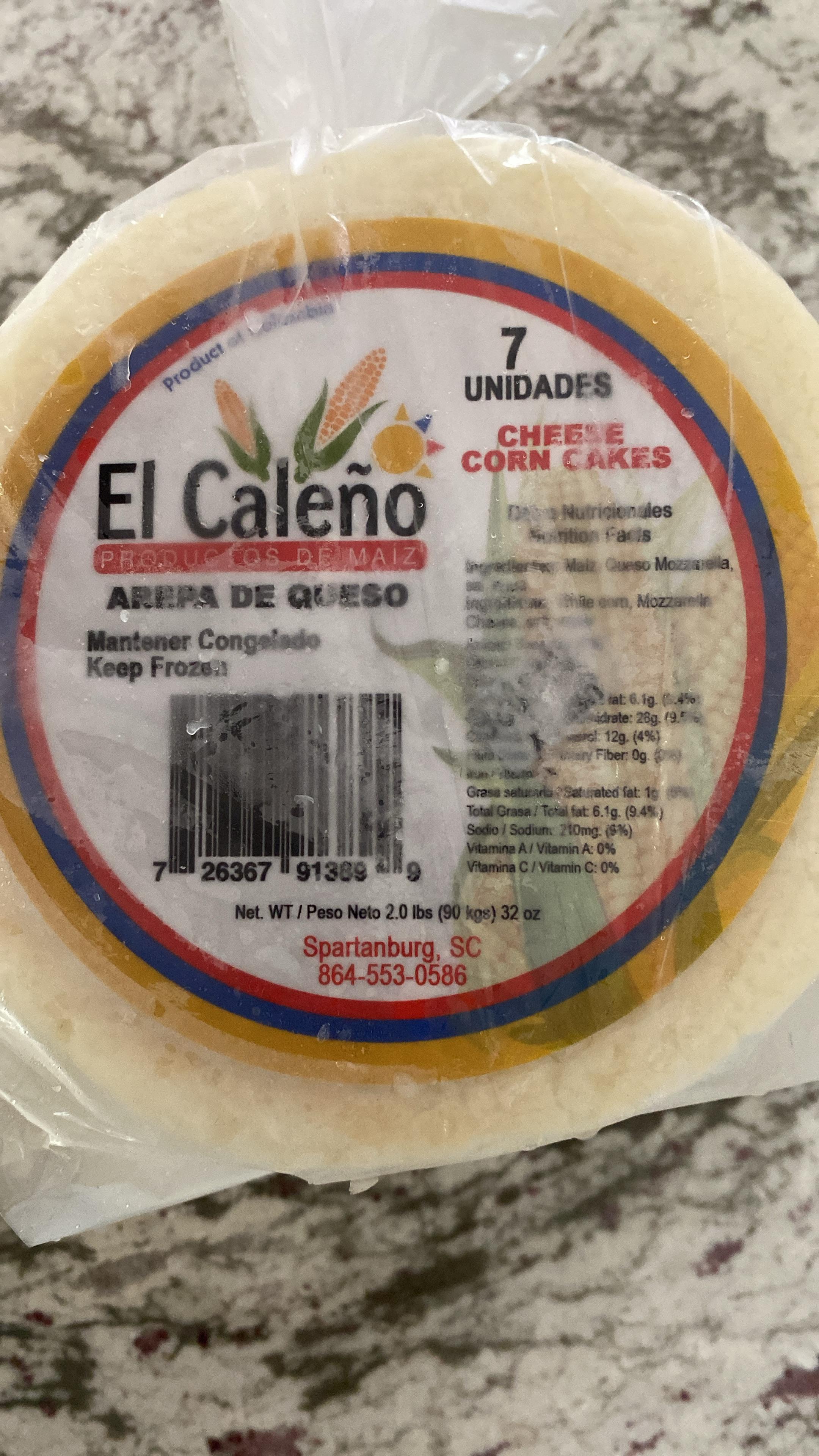 Arepa rellena con queso – La Montaña Supermarket